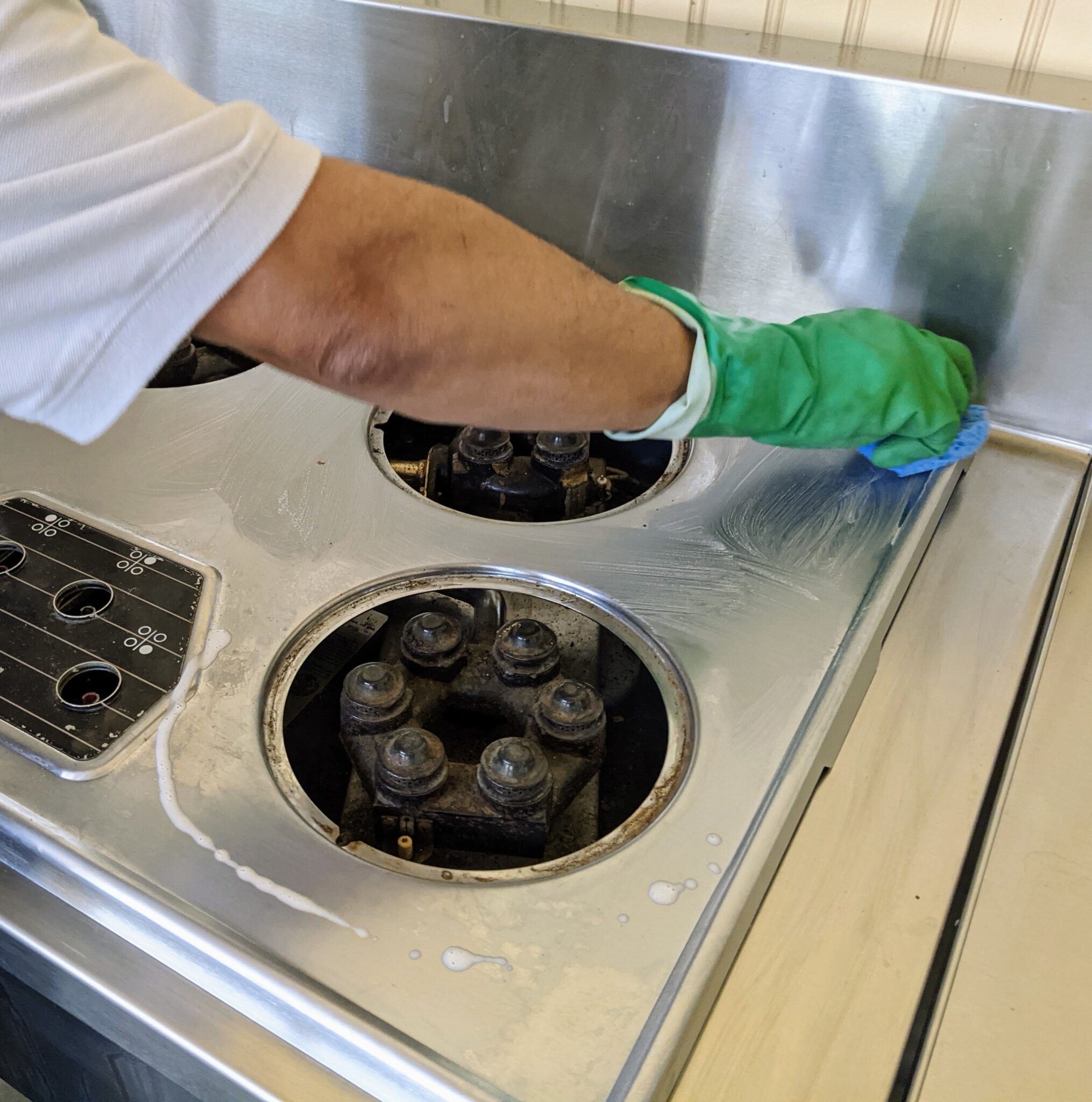 The Martha Stewart Blog : Blog Archive Keeping the Crew Lunchroom Clean ...