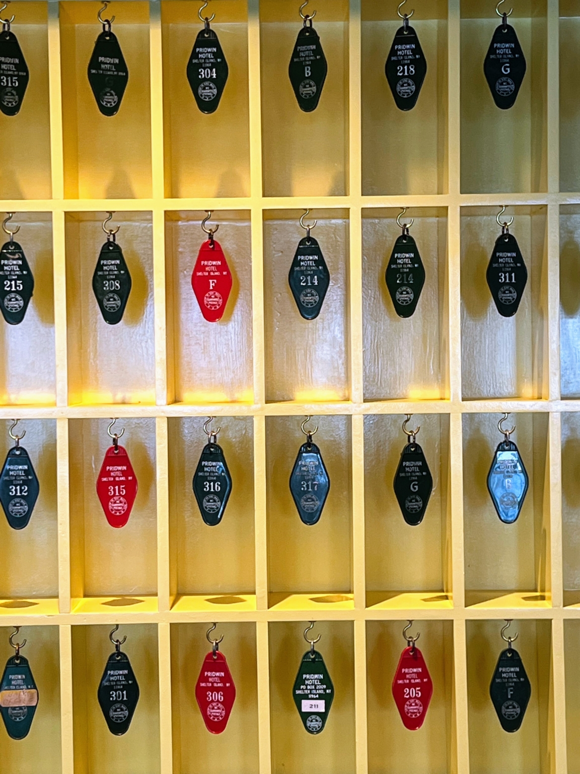 A Summer Soirée at The Pridwin Hotel & Cottages on Shelter Island - The ...