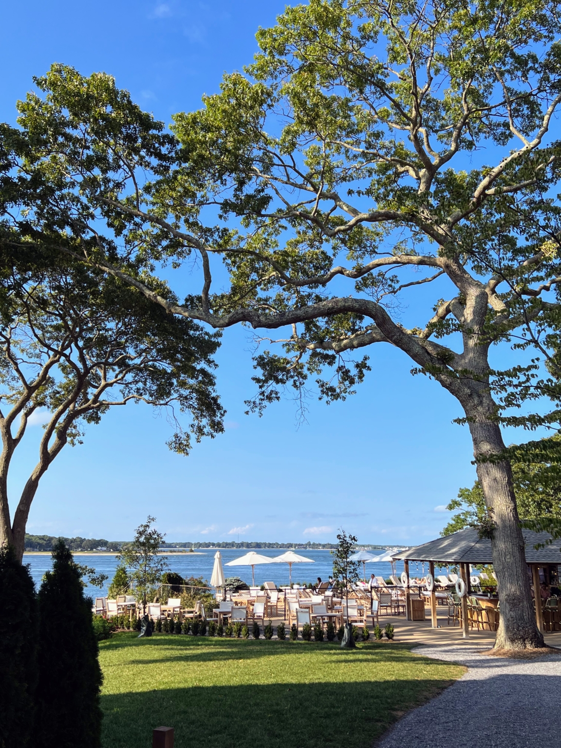 A Summer Soirée at The Pridwin Hotel & Cottages on Shelter Island - The ...