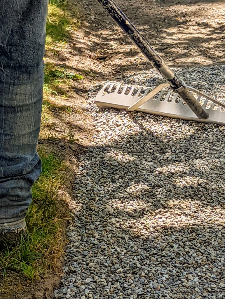 The Martha Stewart Blog : Blog Archive Maintaining a Gravel Driveway ...