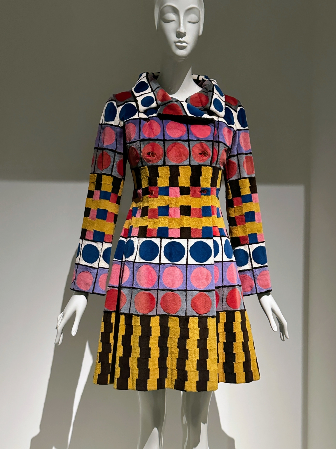 Karl Lagerfeld: A Line of Beauty at The Metropolitan Museum of Art ...