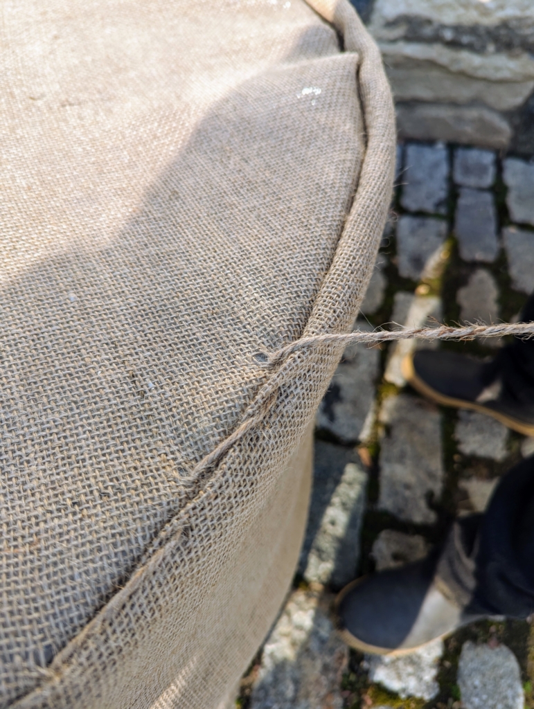 Covering Outdoor Garden Containers and Birdbaths with Burlap for the ...