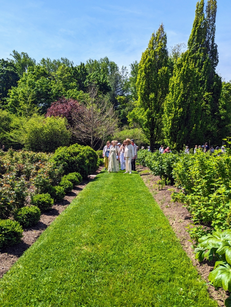 A Spring Garden Tour - The Martha Stewart Blog