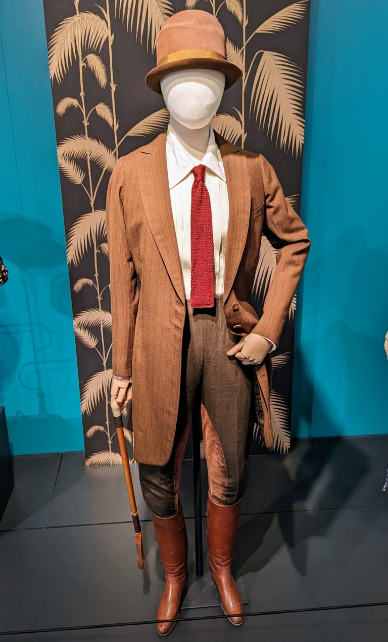 The "Influencers: 1920s Fashion and the New Woman" Exhibit at Lyndhurst ...