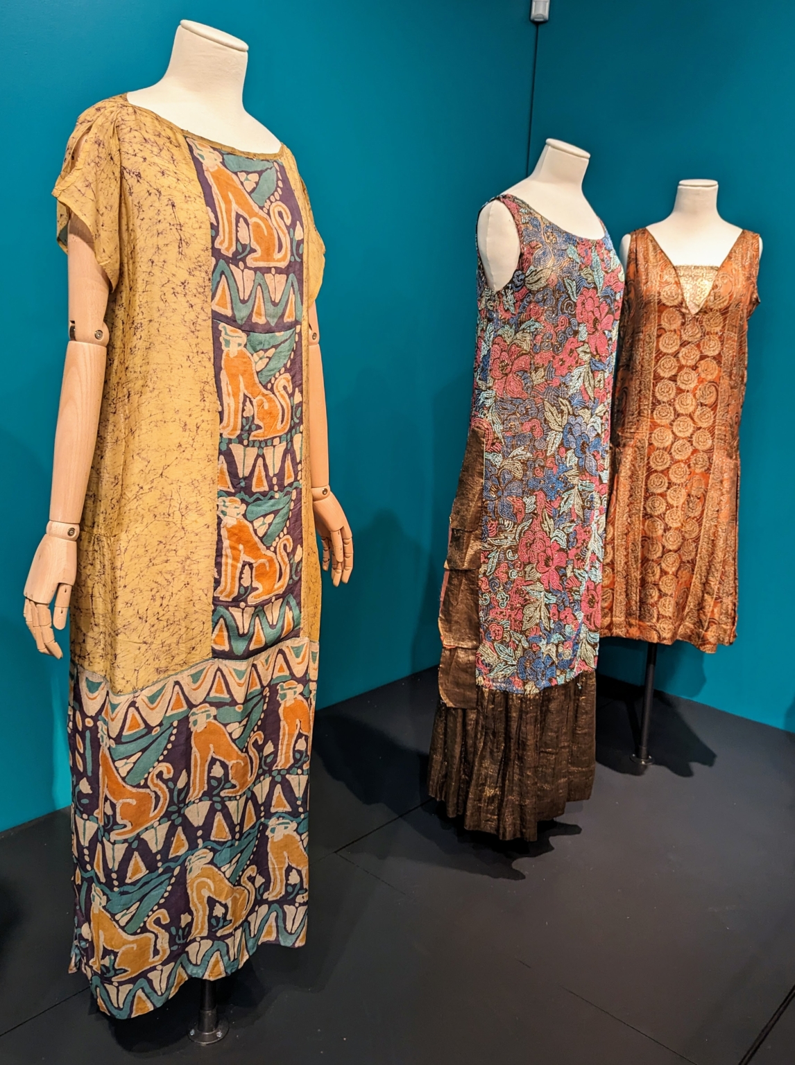 The "Influencers: 1920s Fashion and the New Woman" Exhibit at Lyndhurst ...